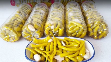 Sapsarı Susuz Su Şişesinde Efsane Turşu Tarifi » İlk Hobi