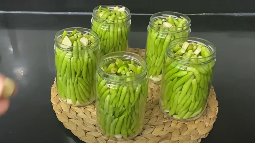 Tekniği Harika Aynı Gün Bitecek Acı Biber Turşusu Tarifi » İlk Hobi